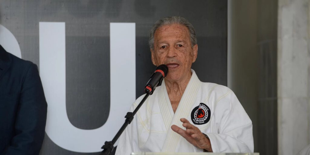 Nativoos Esportes – Morre grande mestre Robson Gracie, lenda do jiu ...